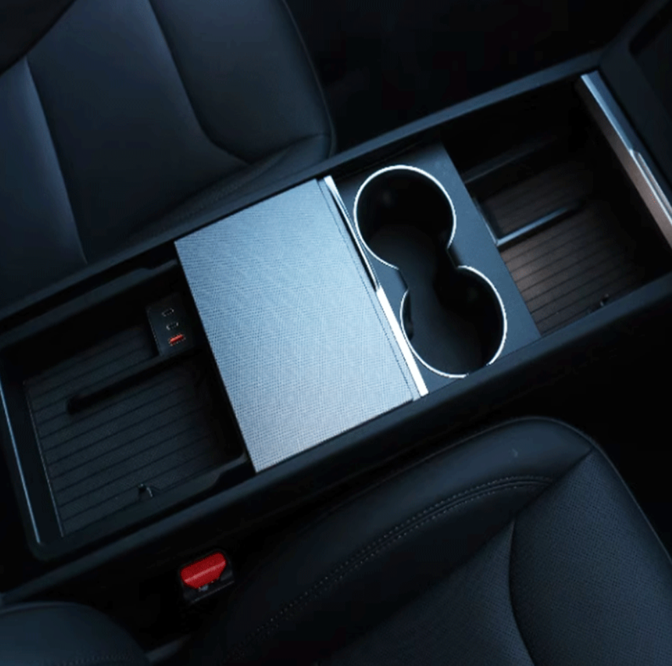 Tesla Model 3 Highland Center Console Tray With USB Charging Dock