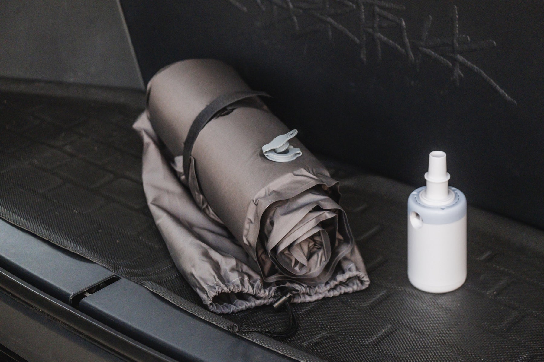 Tesla Cybertruck Frunk Seat Cushion (with Cup Holders)