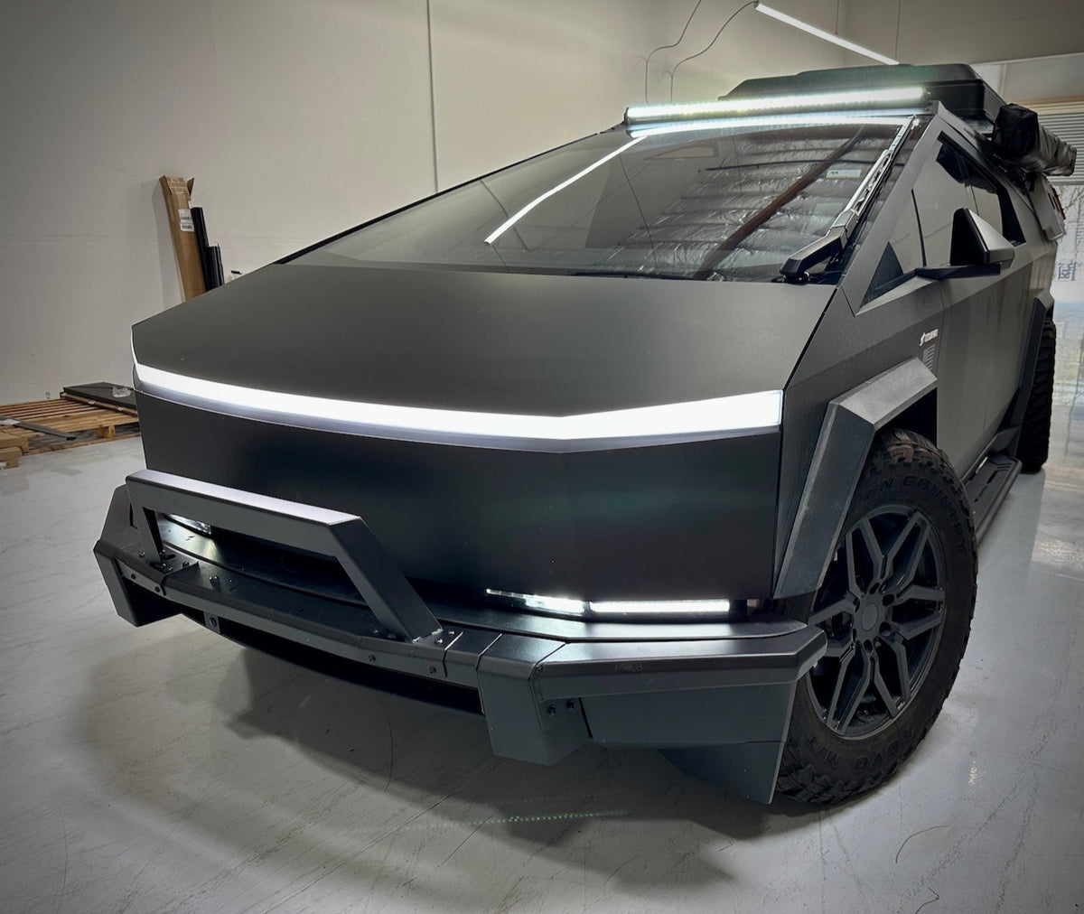Tesla Cybertruck Heavy Duty Push/Bull Bar Front Bumper