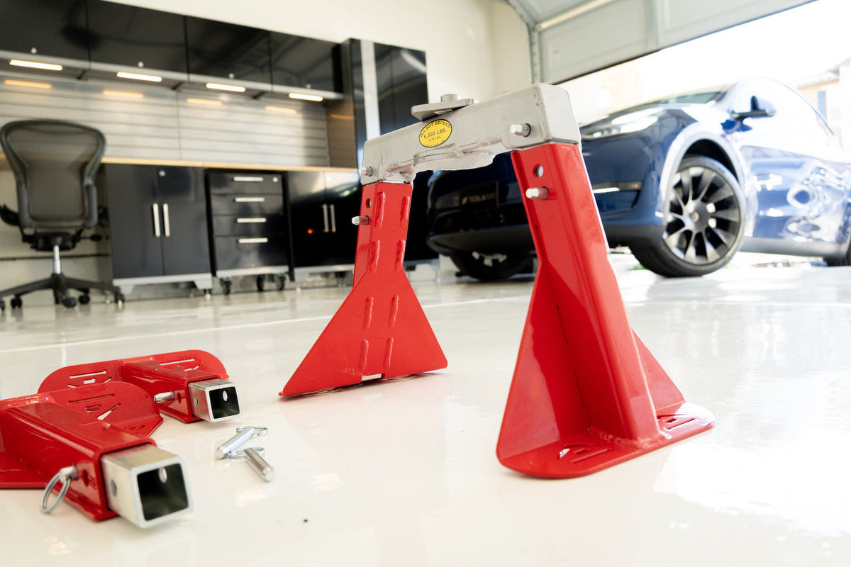 Tesla Jack Stands for your Model S, 3, X, Y: RED EDITION "RennStand"